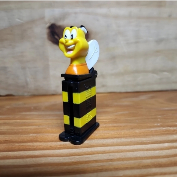 BEE | Other | 3 For Pez Mini Honey Nut Cheerios Bee Cereal Promo ...